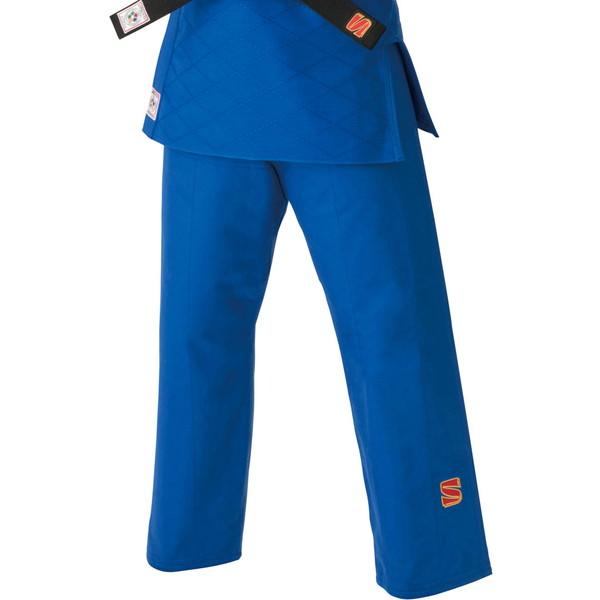 ●IJF道衣規定に基いて製造され、連盟より認定されています。●あらゆる国際大会(オリンピックを含む)および全学生柔連主催大会において着用可能です。●この規定の範囲内で最大パフォーマンスが発揮されるよう製造されております。●普通体・細身体・太...