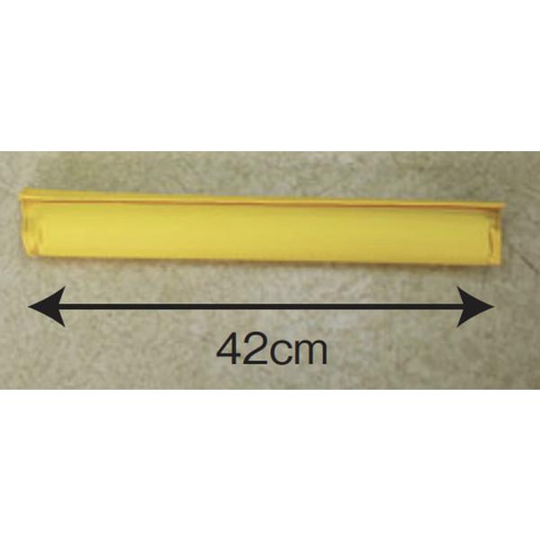 ●鉄棒に巻くだけで膝の裏やお腹を保護できます。品番：A-272-1 鉄棒サポートパット42（1本）商品仕様：●寸法／長さ42cm×外径5cm×内径3cm●色／黄●中身／発泡ポリエチレン●外皮／ナイロン検索ワード：鉄棒 パット パッド サポー...