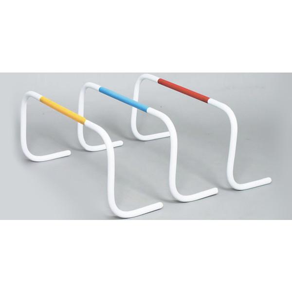 ●障害走の練習や、体ほぐしに最適。●軽いプラスチック製の自立型ハードルです。品番：A-513 ミニハードル 30cm商品仕様：●数量／5台組●主材／PVC●寸法・重さ／幅68cm×奥行25cm×高さ30cm、780g／1台●仕様／自立型ハー...