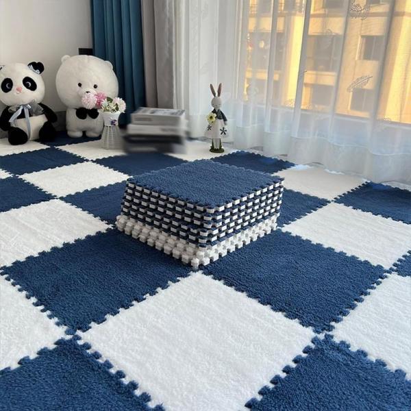 【発売日：2024年03月14日】【お手入れ簡単】毛足が長くてふかふかですが、コロコロでも毛が抜けないので掃除しやすくてとてもいいです濡れたタオルで拭くと汗や水滴を簡単に落とせます。洗濯機で洗えますが、柔らかモード。【便利のジョイントマット...