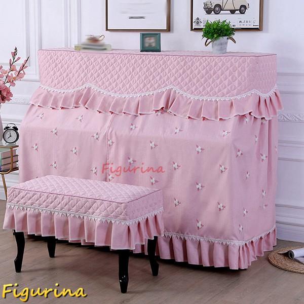 【発売日：2023年02月20日】【刺繍デザイン】繊細な刺繍がエレガントで素敵です。おしゃれな外観、厚地でしわになりにくてよい懸垂感を持つ。大切なピアノの保護をしつつ、お部屋のアクセントにもなる素敵なアイテムです。【サイズ】ピアノカバー：間...