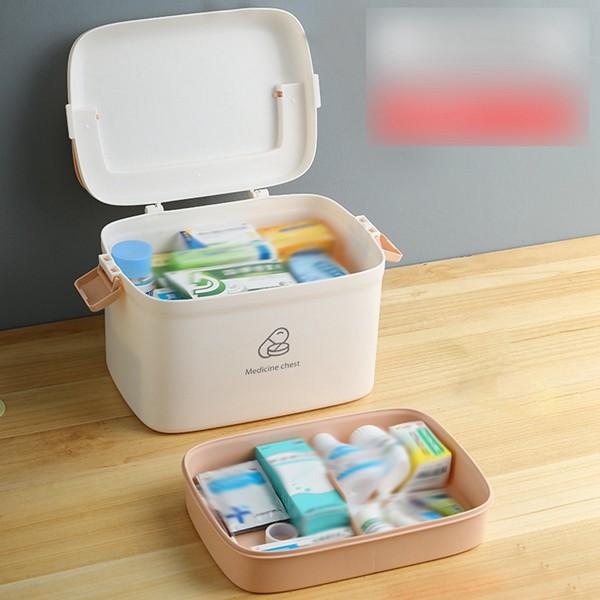 【発売日：2023年02月20日】【安心安全な造り】開閉部分には「両側ダブルロック」を採用することでお子さんが不用意に開けて薬を飲みこんでしまうことを防ぎます。 しっかり閉まるので、持ち上げる際にフタが開いて中身が全て落ちることを防ぎます。...