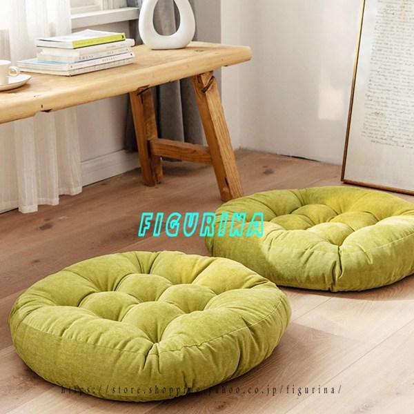 【発売日：2024年05月30日】贅沢な厚さと大きさで、くつろぎの空間にやさしく彩りを添えます。落ち着いた色合いがリラックス効果を与えます。【製品仕様】サイズ：55cm*55cm*10cm 製品重量：980g;　 素材：側生地：ポリエステル...