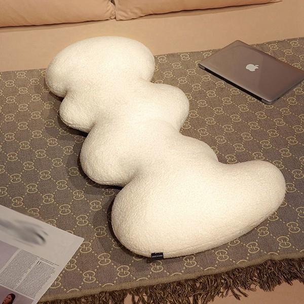 【発売日：2023年07月31日】【ギフトとして喜ばれます】母の日、父の日、誕生日、クリスマス、出産祝いなど、様々なギフトに最適です。実用性が高く、お年寄りやお母様はもちろん、学生さん、在宅勤務の方、一人暮らしの方にもおすすめな抱き枕です。...