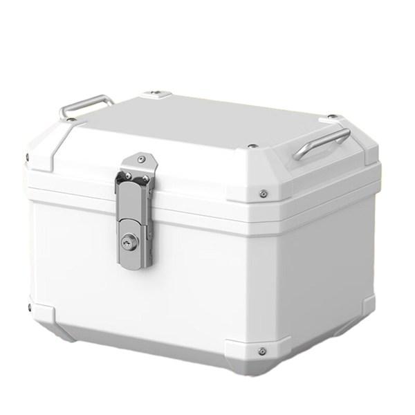 【発売日：2023年08月07日】【多くの車種キャリアに対応】汎用性に拘っているベース作り、リアボックスを取り付ける台座の部分がマルチタイプになっており、さまざまなフレームや部品に対応する穴も備えて、あらゆる車種のキャリアに対応しております...