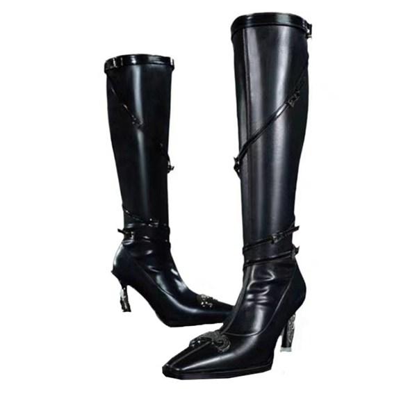 【発売日：2023年10月30日】【ポインテッドトゥ】とんがりトゥとピンヒールでスッキリしたシルエットの美脚に。脚を細く見せてくれるだけでなくストレスフリーな履き心地も嬉しいポイント。どんなコーデにも合うシンプルデザイン。幅広い年代の方に使...