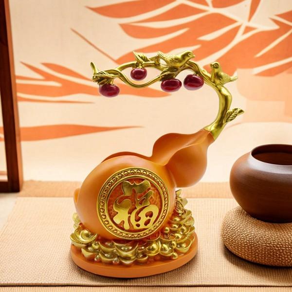 【発売日：2024年05月13日】◎ワインボトルラックは手磨き、彫刻、塗装、トリミングされており、鮮やかで美しく、優れたデスクトップの装飾になっています。◎高硬度で耐衝撃性に優れた高品質の樹脂素材で作られています。掃除が簡単で長寿命。自然で...