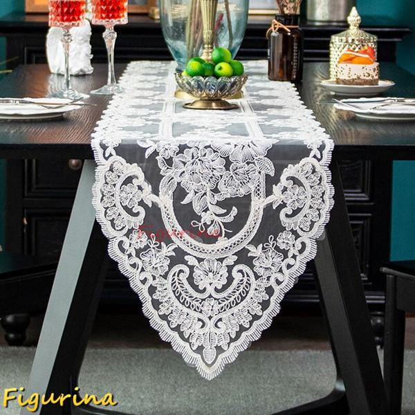 【発売日：2024年08月13日】【細かい刺繍のレース】繊細で光沢のあるレースで仕上げたエレガンスのある仕上がりのテーブルセンターです。【テーブルランナー】テーブルランナーはテーブルの中央に掛ける帯状のファブリックです。 全体を引き締め、コ...
