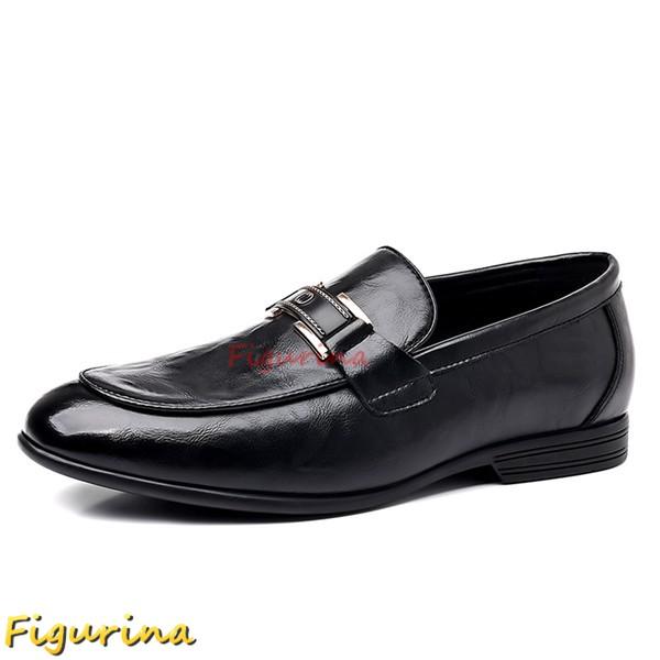 【発売日：2025年02月17日】【快適】クッション性と軽量感のあるソフトなジソールを採用、快適な歩行を実現。アウターソールかかと部分には、高耐摩耗ラバーを採用し耐久性が向上。【アクセサリー】金属のアクセサリーは靴の装飾として、靴の全体の質...