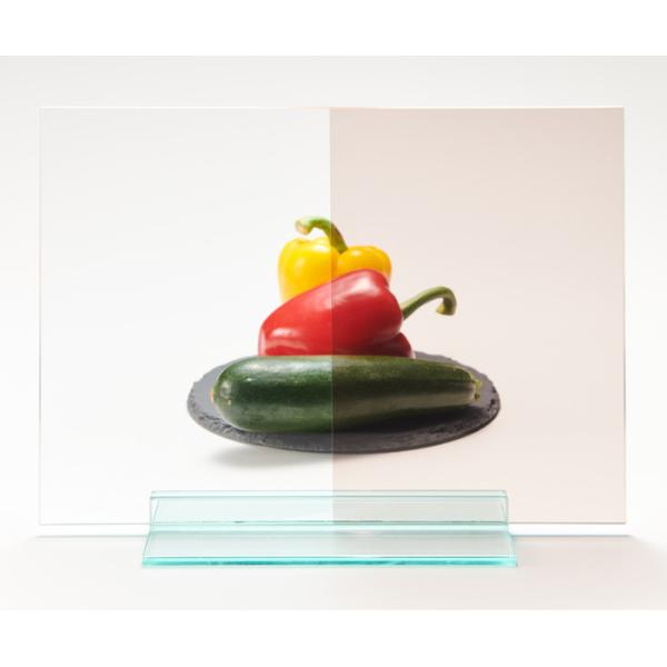 飛散防止、UVカット、窓ガラスフィルム。紫外線カット99%以上。二次災害を防ぐ地震・竜巻対応フィルム。割安、格安、激安100分の1平米オーダーカット。室内調度品の退色防止にも効果を発揮します。日射調整もできるライトブラウン。【施工難易度】★...