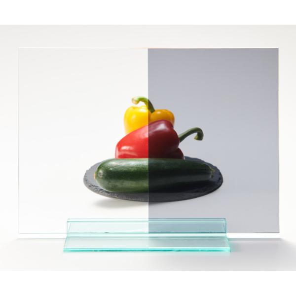 飛散防止、UVカット、窓ガラスフィルム。紫外線カット99%以上。二次災害を防ぐ地震・竜巻対応フィルム。割安、格安、激安100分の1平米オーダーカット。室内調度品の退色防止にも効果を発揮します。日射調整もできるダークグレー。【施工難易度】★☆...