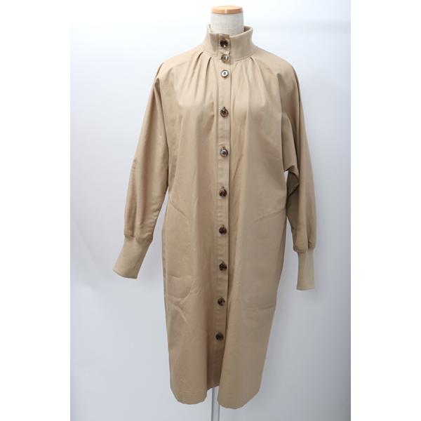 【ブランド】HAOLUハオル【アイテム】coadyコーディ ロングコート【サイズ】サイズ[36] 身幅約56cm/着丈約96cm/裄丈約78cm【カラー】カーキベージュ【素材】コットン100％　リブ・コットン50％ポリエステル50％【状態】...