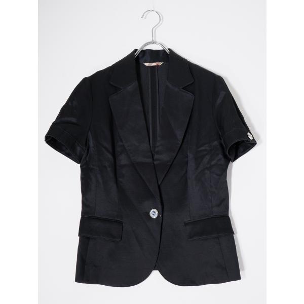 【ブランド】BURBERRY LONDONバーバリー ロンドン【アイテム】日本製 メタルボタン レーヨンコットンリネン 半袖サマージャケット【サイズ】サイズ[40] 肩幅約38cm/身幅約43cm/着丈約55cm/袖丈約20cm【カラー】ブ...