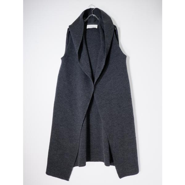 【ブランド】ADAWASアダワス【アイテム】LIGHT INLAY HOODED VEST フーデッドロングニットベスト【サイズ】サイズ[フリー] 肩幅約45cm/身幅約56cm/着丈約116cm【カラー】グレー【素材】ウール59％ポリエス...