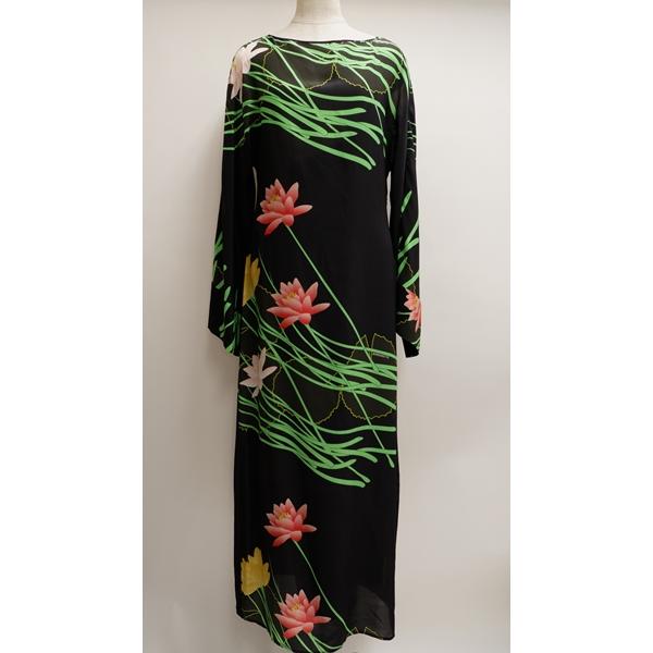 【ブランド】BERNADETTEバーナデット【アイテム】花柄シルクワンピース【サイズ】サイズ[36] 着丈(肩から裾)約127cm、身幅約41cm【カラー】黒【素材】本体：シルク100％/ペチコート：ポリエステル100％【状態】A:目立った...