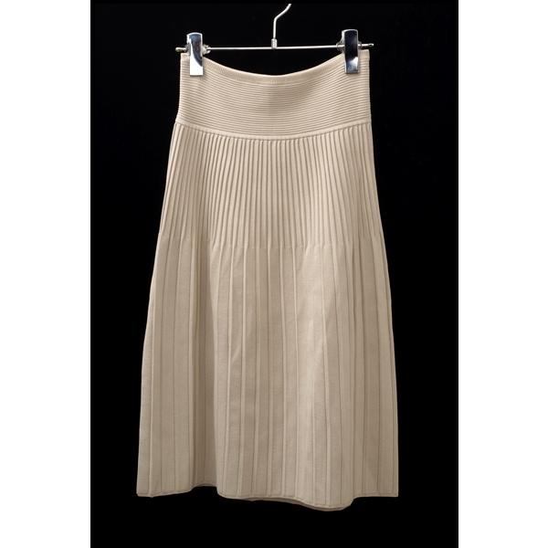 【ブランド】BROCHU WALKER【アイテム】2016リブニットスカート【サイズ】サイズ[S] ウエスト約58cm/ヒップ約76cm/総丈約67cm【カラー】ライトベージュ【素材】レーヨン62%/ポリウレタン25%/ポリエステル13%【...