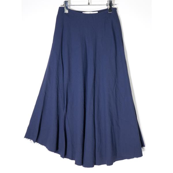 【ブランド】ゴールデングースGOLDEN GOOSE【アイテム】トゥモローランド購入カットオフボリュームスカート【サイズ】サイズ[XS] ウエスト約62cm/ヒップ約110cm/総丈約82cm【カラー】ネイビー【素材】TESSUTO EST...