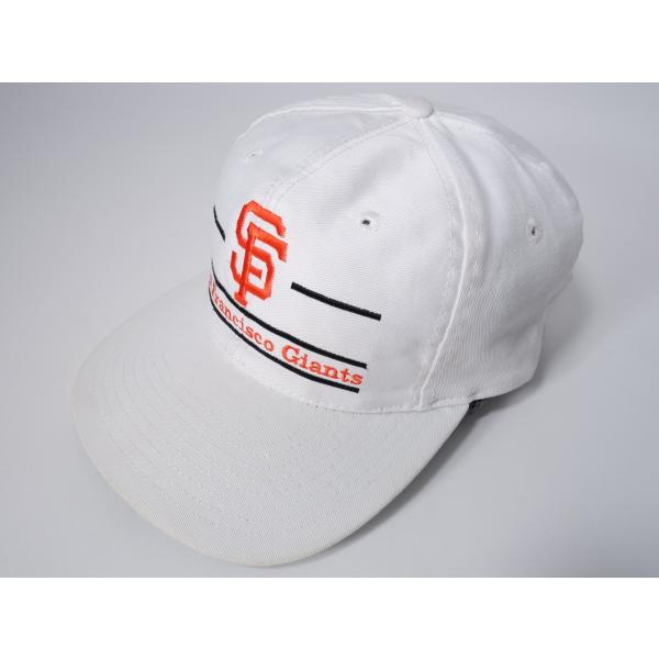 【ブランド】VINTAGE.ヴィンテージ品【アイテム】90年代 90’s MLBサンフランシスコ ジャイアンツSan Francisco Giantsヴィンテージ キャップ【サイズ】サイズ[フリー] スナップで調節可能　高さ約16cm/ツバ...