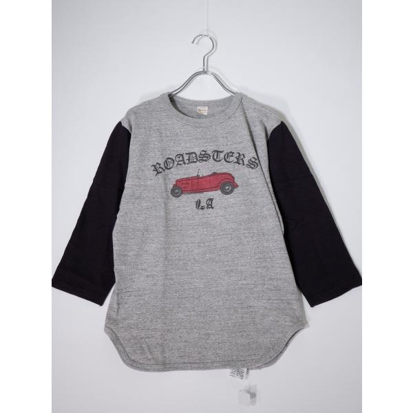 【ブランド】WAREHOUSEウエアハウス【アイテム】7分袖ベースボールTシャツ ROADSTARS【サイズ】サイズ[S] 肩幅約41cm/身幅約45cm/着丈約60cm/袖丈約41cm【カラー】グレー|ブラック【素材】コットン100％【状...