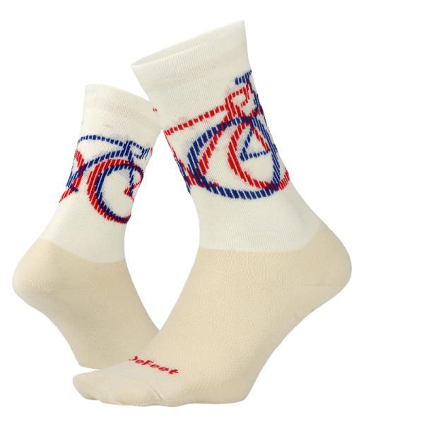 ■商品情報・メリノウールを使用して、AIと同じ厚さでAIよりも保温力を持った靴下です。・メリノウールの特性である高い透湿循環機能により、夏はさらっとした履き心地で涼しく、冬は暖かく感じられることによって、オールシーズン快適にご使用いただけま...