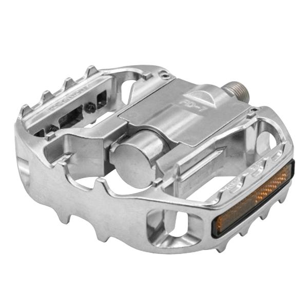 ■商品情報・FD-7の折り畳み機構をそのままに、進行方向の踏面幅109.7mmまで増やしました。・ペダル外周上に8つ、中央寄りに4つの突起が配置されており、雨天時でも高いグリップをもたらします。・サイズ：W92mm×L110mm・カラー：シ...