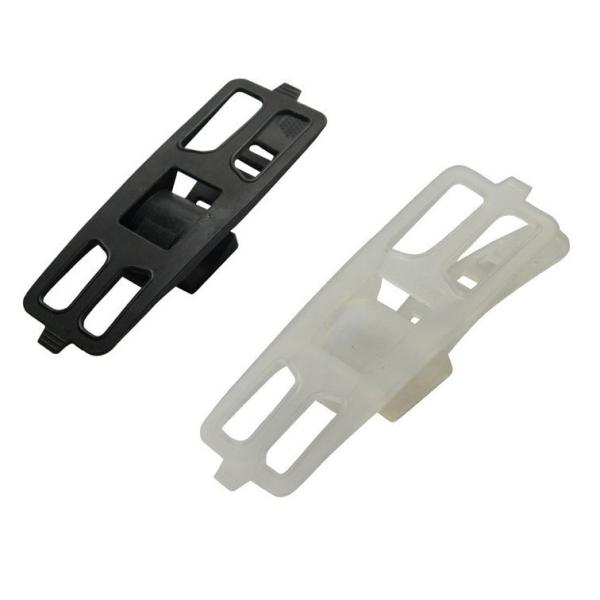 柔らかい材質のためスマートフォンを傷つけにくいほか、様々なスマートフォンの形状にフィットします。固定時に後ろから見ると、足を広げた蜘蛛の形に見えることから、ギリシャ神話に登場する蜘蛛の怪物「アラクネ」と名付けられました。【仕様】・素材：シリ...