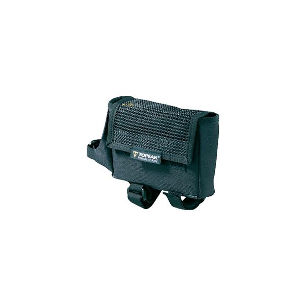 ■商品説明・ステムとトップチューブに簡単に取り付け。・目の前にあるので貴重品も安心収納。・バイクにまたがったまま素早く出し入れ。・中身が見えるメッシュカバー付3室設計。・デュポン社テフロン防水加工600デニール素材。・メインコンパートメント...