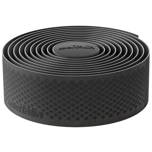 ■商品情報・やや粘着性のある素材を用いてしっかりとグリップし、どんな状況でも高いコントロール性を実現。・クッション層とゲルによって荒れた路面からの振動を和らげ、長距離のライドでも快適さを損ないません。・カラー：ブラック・厚さ：3mm・長さ：...