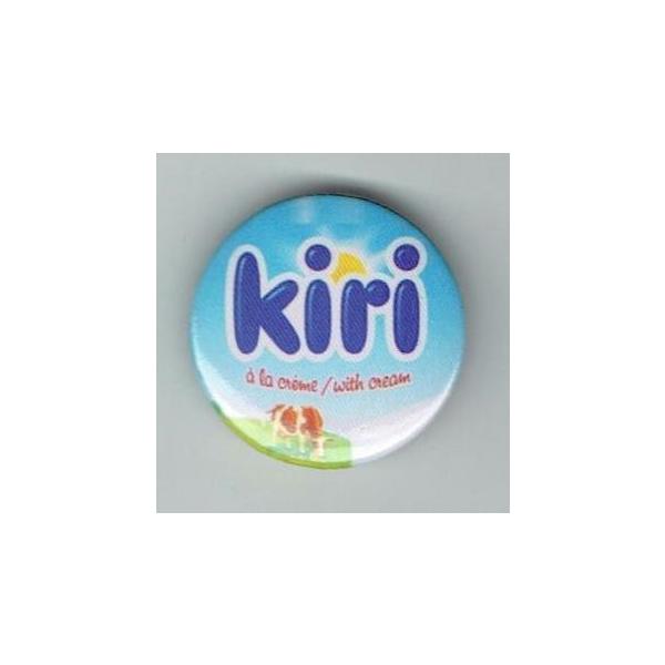 お子様から大人向けまで多ジャンルに渡り、豊富な柄を取り揃えています。  税込１００円均一のお手頃価格！！