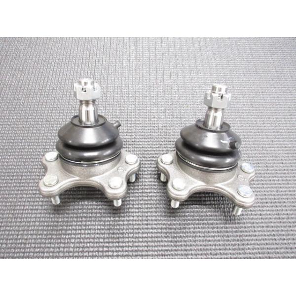 ハイラックス YN61 LN61 RN101 用アッパーアーム ボールジョイント 左右セット新品です。左右セットです。※初期不良に限り返品をお受けいたします。