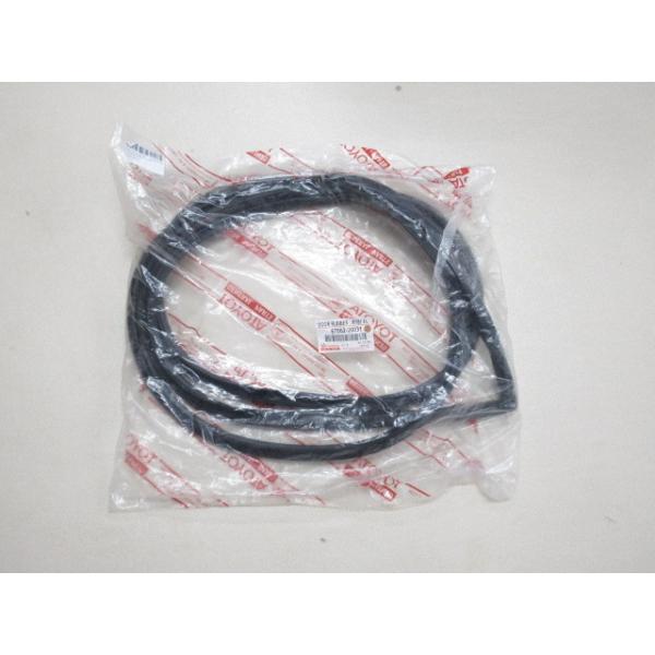 コロナ RT40 用 ドア ウェザーストリップ FLです。RT81用です。4ドアセダン用の前側左ドア用です。希少ですので、レストアや在庫にいかがでしょうか？※初期不良に限り返品をお受けいたします。