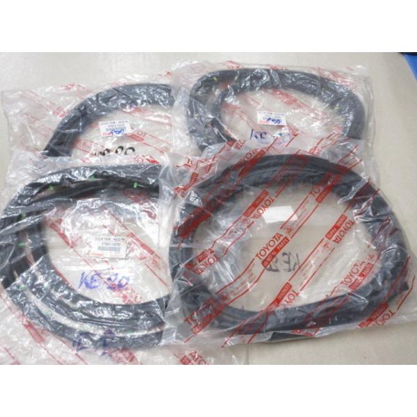 カローラ KE20 TE20 4ドア セダン 用 ドア ウェザーストリップ セットセダン用4枚セットです。社外品新品です。タイミングによってパッケージのデザインが変わる場合あります。※初期不良に限り返品をお受けいたします。