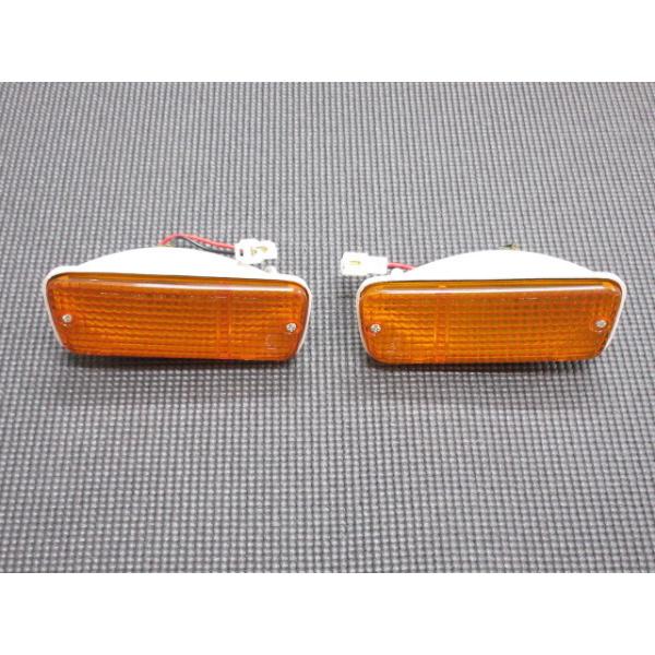カローラ TE71 TE70 KE70 AE70 用 フロントパーキングライト ウインカーです。左右セットです。適合は必ず画像からご判断ください。※初期不良に限り返品をお受けいたします。