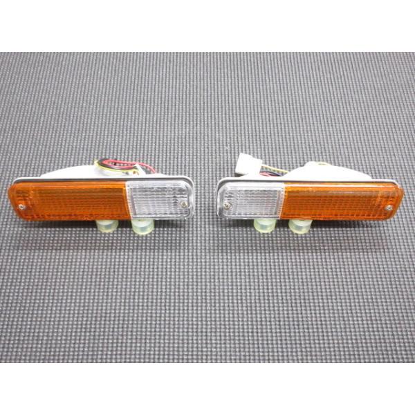 キャラバン E23 用 フロント ウインカーです。適合は画像からご判断ください。リプロ品(新品)です。左右セットです。※初期不良に限り返品をお受けいたします。
