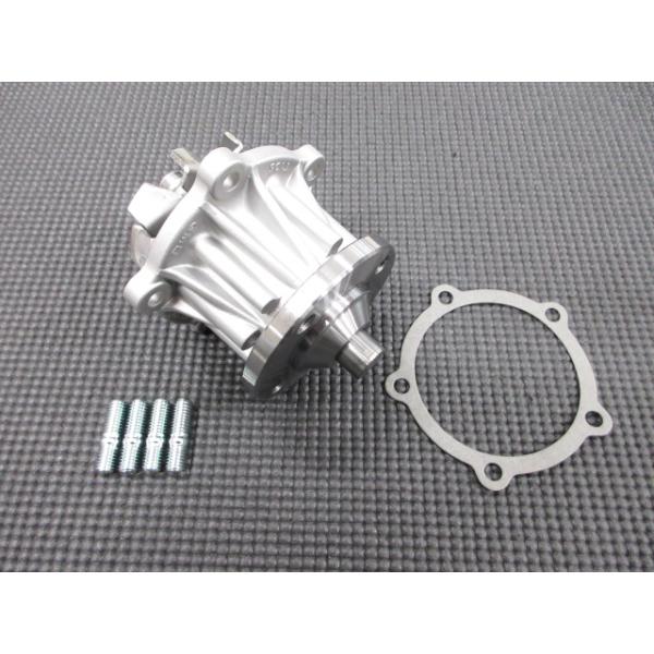 クラウン MS100 MS102 MS105 MS107 用 ウォーターポンプ です。M-U / M-EU / 4M-B に適合いたします。未使用品ですが当時物ですので、使用に問題ない程度の汚れや軽い錆があります。ガスケットも付属しますが、...