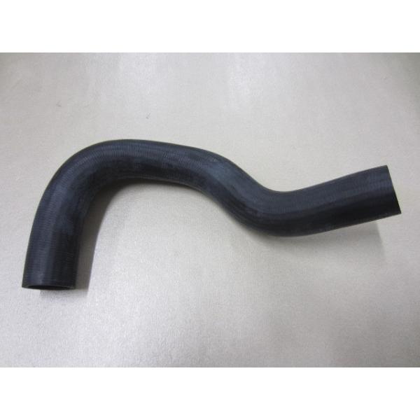 カローラ KE70 用 ラジエターホース ロアロアです。適合詳細は以下の部品番号から判断ください。16571-13030新品です。※初期不良に限り返品をお受けいたします。