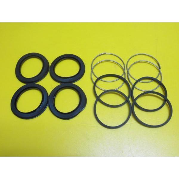 クラウン MS80 RS82 MS83 MS85 用 フロントキャリパーシールキットです。日本製です。シリンダーサイズが2と1/8用キャリパー用です。ロイヤルサルーンには適合しません。※初期不良に限り返品をお受けいたします。