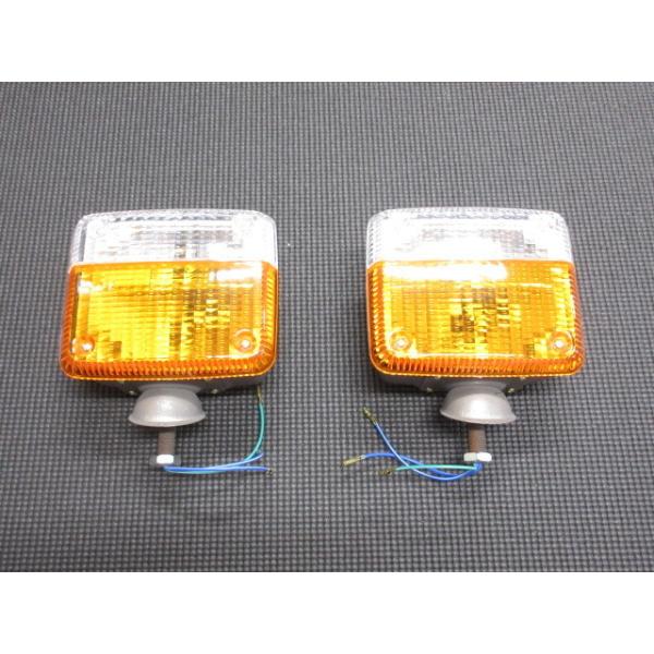 新品 ランドクルーザー FJ40 FJ43 FJ55 FJ56 BJ40 BJ41 BJ43 BJ44 用 ウインカー 左右セット です。社外品(新品)です。長期保管品ですので、取り付けボルト部に錆びが発生しております。左右セットです。※初...