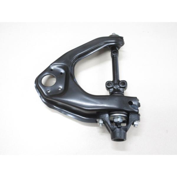 新品 ハイラックス サーフ 4WD RN101 RN106 RN110 RN126 RN130 LN107 LN111 LN130 用 アッパーアーム 左  です。新品です。  アッパーリンクシャフト及びブッシュ内蔵済みです。※初期不良に限...