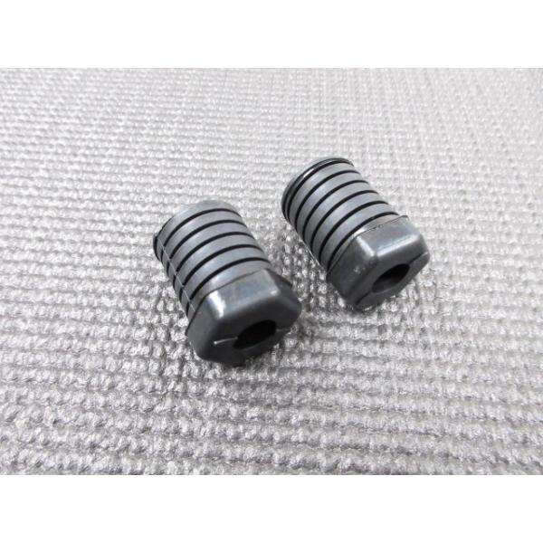 新品 純正 ハイラックス 50 60系 ボンネット バンパー あたりゴム です。新品です。ハイラックス 50 60系用です。2個セットです。※初期不良に限り返品をお受けいたします。