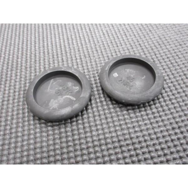 純正 新品 AE86 スペアタイヤ グロメット 2個セットです。純正新品です。スペアタイヤ部のグロメット2個セットです。※初期不良に限り返品をお受けいたします。