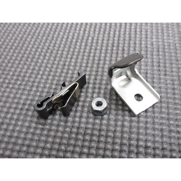 純正 新品 AE86 4AG 給油口 フューエルリッド スプリング リテーナー です。純正新品です。画像のものが全てです。給油口の開きが悪い方は補修にいかがでしょうか。※初期不良に限り返品をお受けいたします。