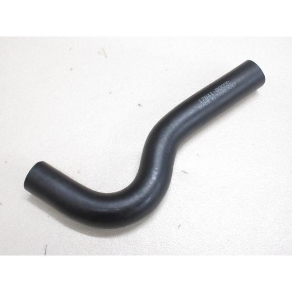 ジムニー SJ410 用 ラジエターホース アッパーアッパーです。適合詳細は以下の部品番号から判断ください。17841-80000新品です。※初期不良に限り返品をお受けいたします。