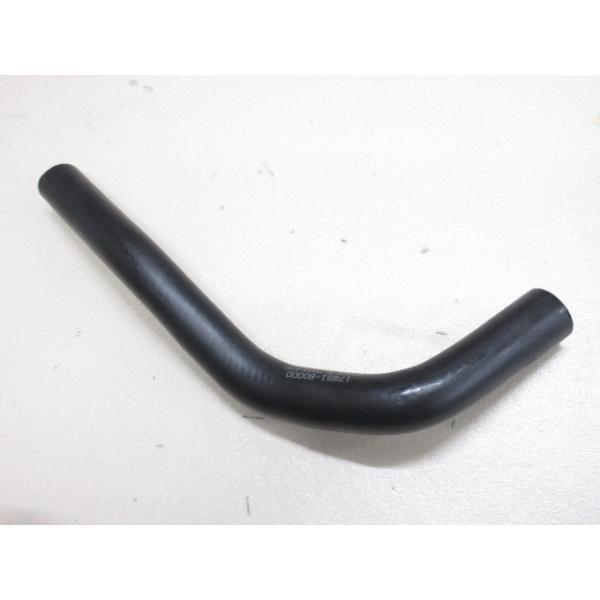 ジムニー SJ410 用 ラジエターホース ロアロアです。適合詳細は以下の部品番号から判断ください。17851-80000新品です。※初期不良に限り返品をお受けいたします。