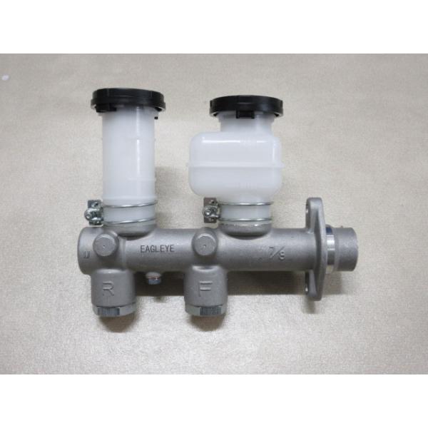 新品 ダットサントラック 720 用 ブレーキマスターシリンダー新品です。7/8です。社外品です。初期不良に限り返品をお受けいたします。