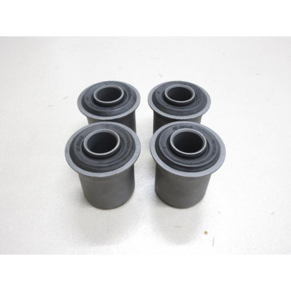 ハイラックス LN61 YN61 フロント アッパーアーム ブッシュです。社外品新品です。4個セットです。※初期不良に限り返品をお受けいたします。