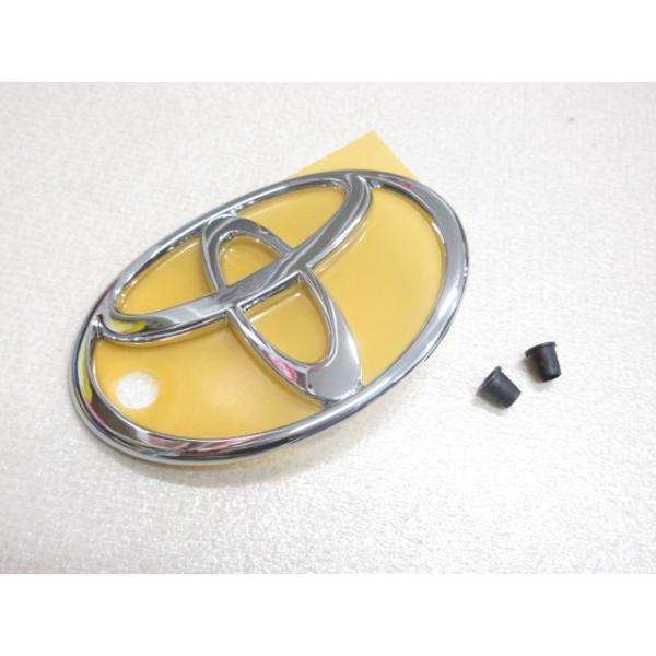 純正新品 ランドクルーザー 70 リア  エンブレム　です。純正新品です。ゴムクリップも付属します。※初期不良に限り返品をお受けいたします。