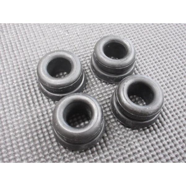 クラウン RS110 MS110 GS110 MS112 LS110 LS117 GS117 MS117  用 テンションロッドブッシュ です。新品4個セットです。※初期不良に限り返品をお受けいたします。　