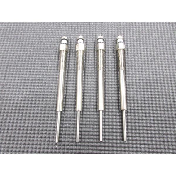 いすゞ エルフ グロープラグ 4HJ1です。新品です。在庫ありますので即納です。4本セットです。適合品番8-94390777適合車種 NPR72GDR NPR72GR NPR72GV NPR72GY NPR72LAR NPR72LAV NP...