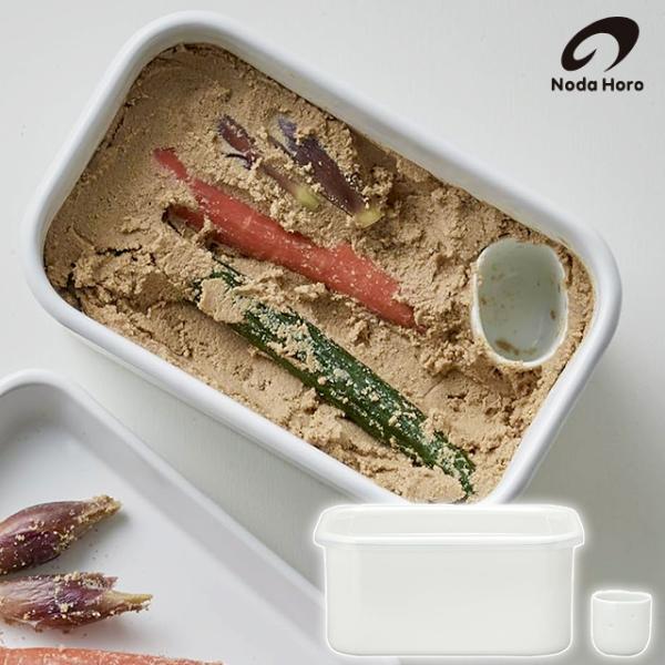 品名ワールド・クリエイト 野田琺瑯 ぬか漬け美人  65311商品詳細※乾燥ぬか 1kg からつくるぬか床用味噌や漬け物などの保存食づくり、お米の保存に重宝する容器。小さいサイズは冷蔵庫内に収まりが良い寸法です。■野田琺瑯とは野田琺瑯とは、...